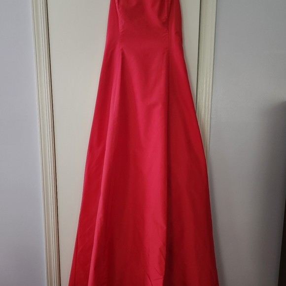 Laundry by Design | Dresses | Laundry By Design Strapless Gown In Bold ...